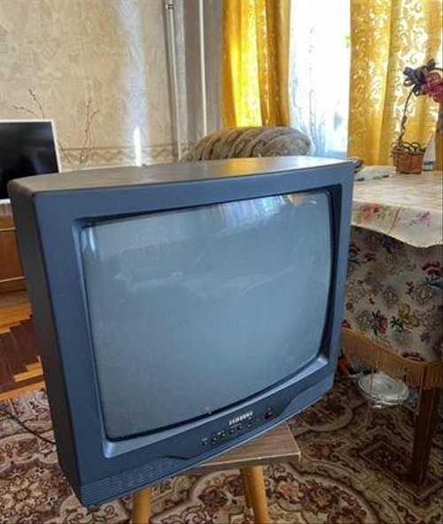 Телевизор Samsung ЭЛТ цена за два