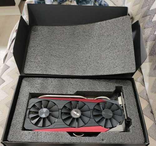 Видеокарта Asus R9 390 strix 8G