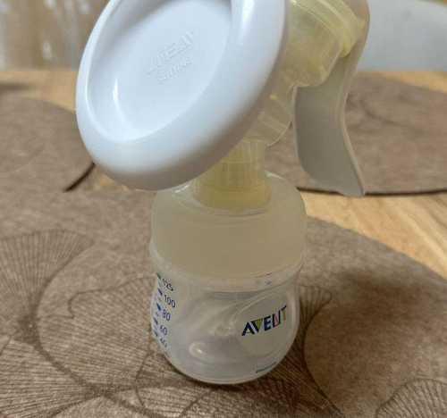 Ручной молокоотсос Philips Avent