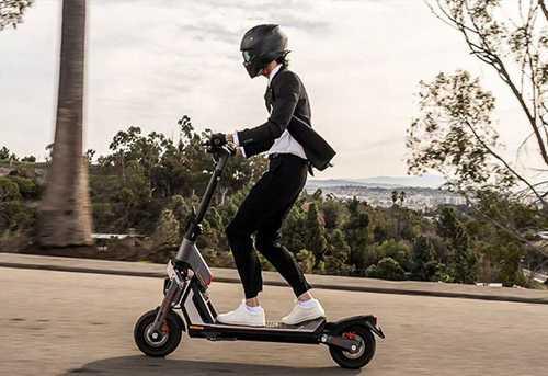 Электросамокат Segway Ninebot GT