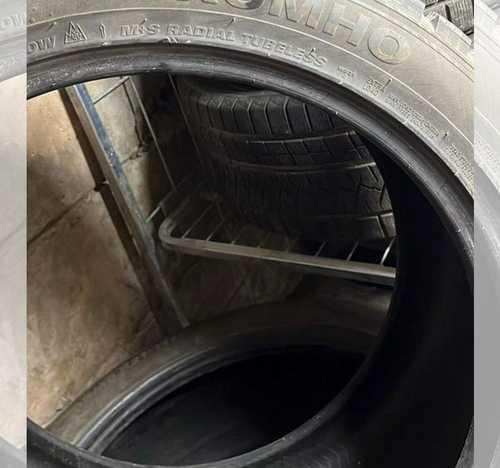 Kumho WinterCraft SUV Ice WS31 295/40 R21 111T