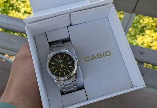 Женские часы Casio