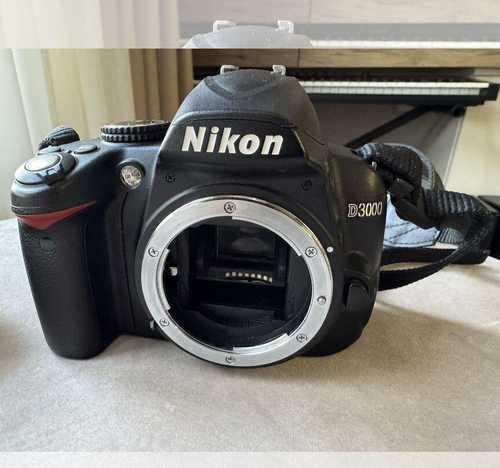 Зеркальный Фотоаппарат Nikon d3000 body