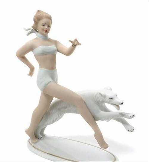 Фарфоровая фигура "Девушка с собакой". Wallendorf