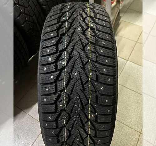 Sonix Winter Xpro Studs 77 235/55 R18 104T