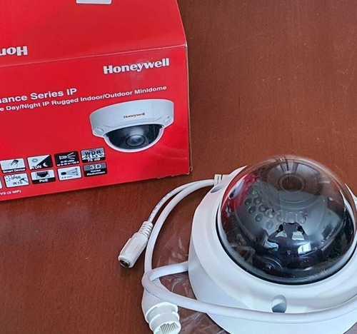 Камера видеонаблюдения купольная Honeywell