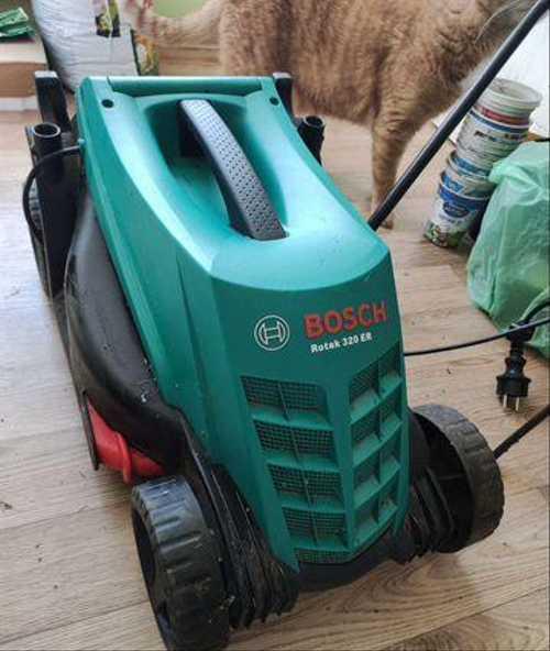 Электро газонокосилка Bosch Rotak 320 er