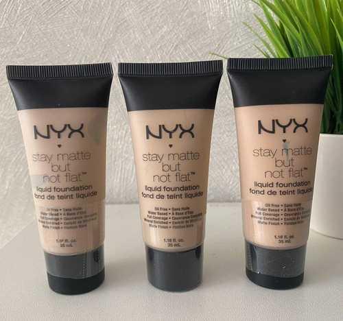 Тональный крем NYX матовый