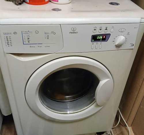 Стиральная машина Indesit WIE 127