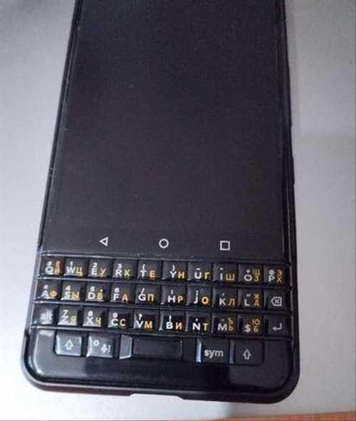 Телефон BlackBerry Key one
