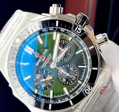 Часы Breitling Chronomat steel green