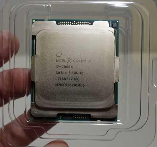 Процессор Intel Core i7-7800x LGA 2066