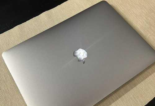 Macbook pro 13 2019 i5/512Gb