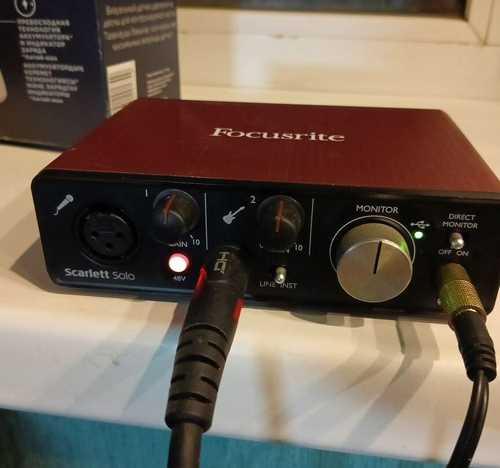 Внешняя звуковая карта Focusrite Solo 2i2