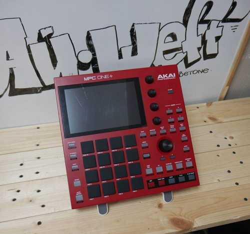 Akai MPC One  Семплер Ай-Шефф