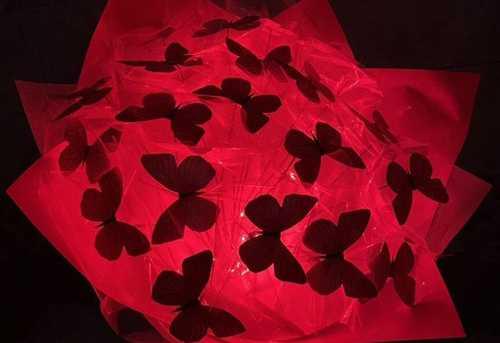 Красный букет на 21 бабочку в наличии