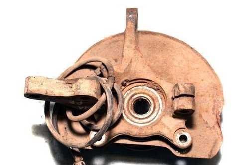 Кулак поворотный правый Mitsubishi Lancer Cedia