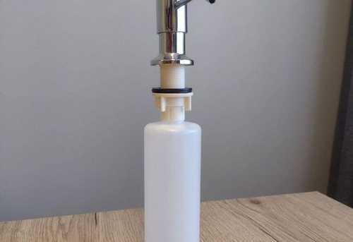Дозатор для жидкого мыла Ledeme L405 (хром)