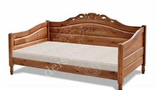 Практичная кровать из массива дерева «Лофт»