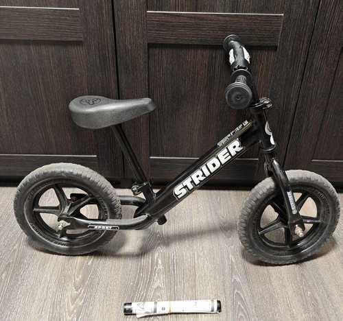 Легкий беговел Strider Sport 12 черный