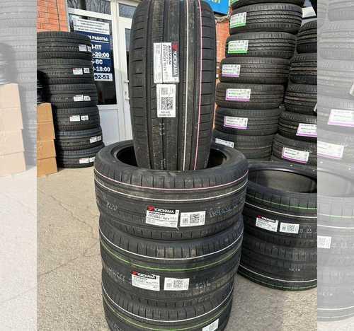 Yokohama Advan Sport V107E 275/40 R21 и 315/35 R21 111Y