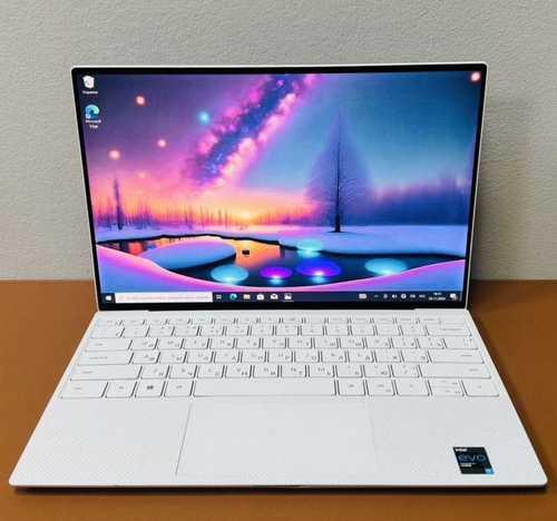 Ноутбук Dell XPS Core i7   32Gb   4K