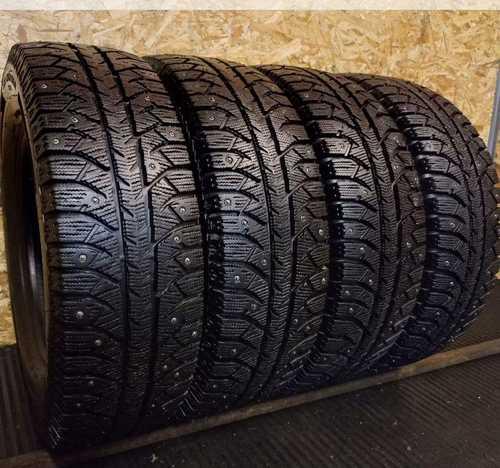 Bridgestone Ice Cruiser 7000S 175/70 R13 92T