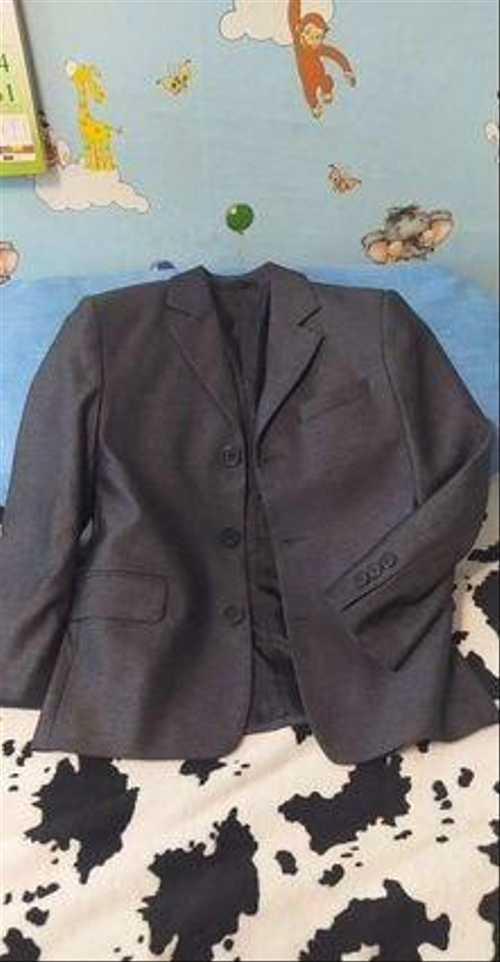Продам школьный пиджак для мальчика