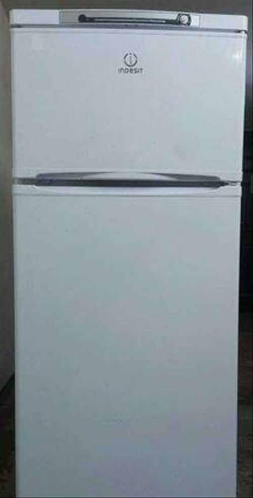 Холодильник indesit st 14510