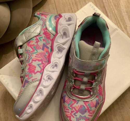 Кроссовки skechers для девочки 35