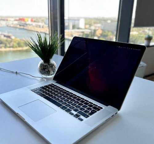 Apple macbook pro 15 2015