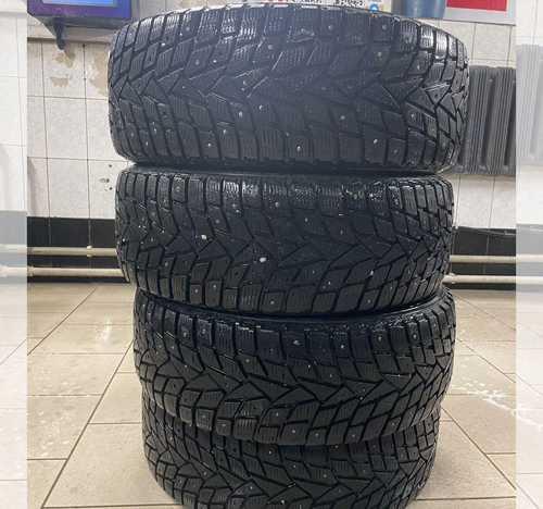 Dunlop SP Winter Ice 02 225/55 R17