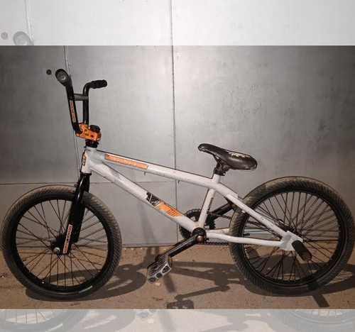 Mongoose - Sniper Cro-Mo BMX