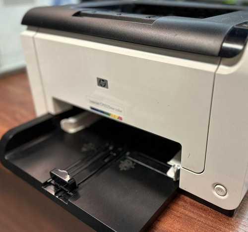 Принтер цветной HP LaserJet CP1025nw (3020)