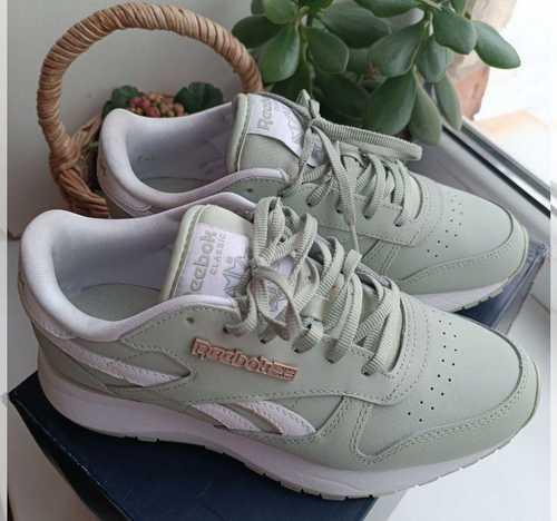 Кроссовки reebok женские 36