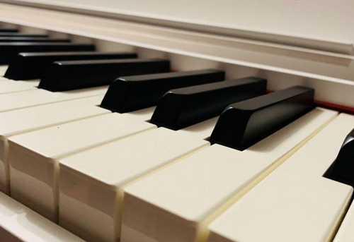 Белое Цифровое Пианино Nux (комплект)