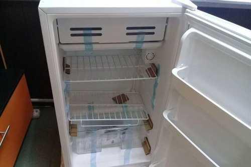Холодильники Hyundai CO1003