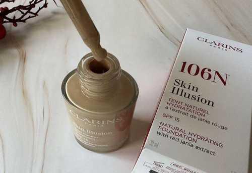 Тональный крем Clarins Skin Illusion SPF 15