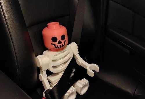 Lego skeleton