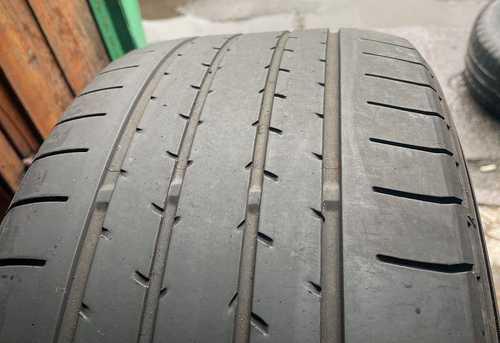 Yokohama Advan A10 215/55 R17 94V