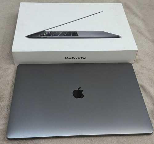 MacBook Pro 15 (2018), 256 ГБ, Core i7, 2.2 ГГц, RAM 16 ГБ, AMD Radeon Pro 555X 4 ГБ