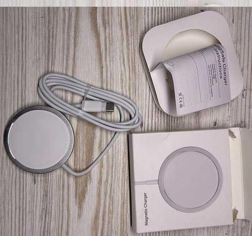 Беспроводная зарядка apple magsafe