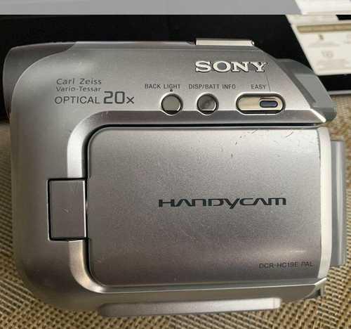 Видео камера sony handycam