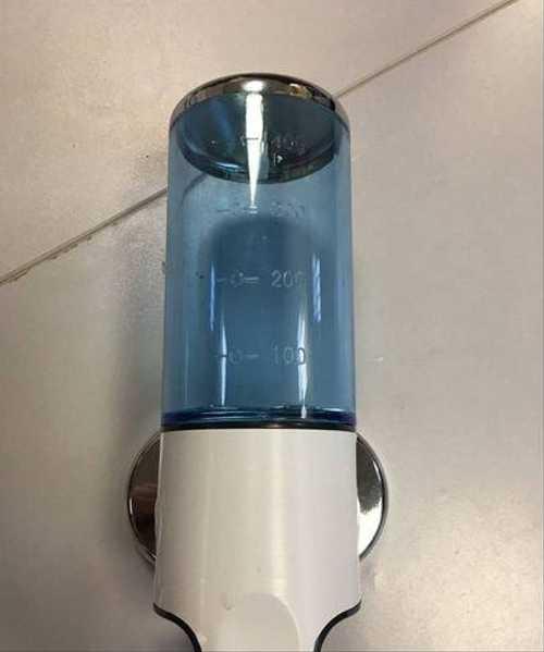 Дозатор для жидкого мыла подвесной пластик