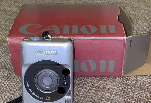 Винтажный фотоаппарат canon