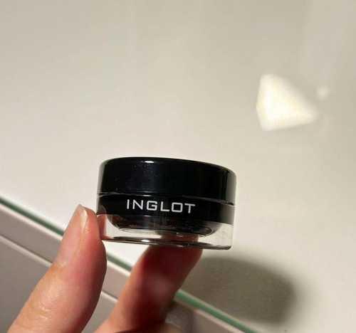 Гелевая подводка для глаз inglot