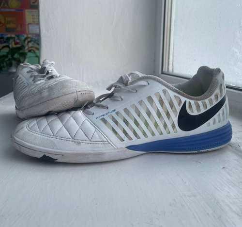 Футзалки nike lunar gato
