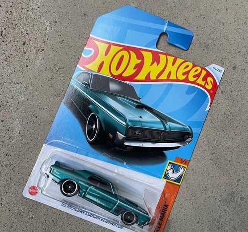 Hot wheels 69 mercury YC