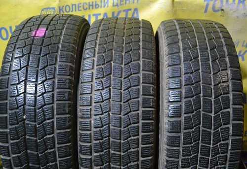 Northtrek N2 215/60 R16