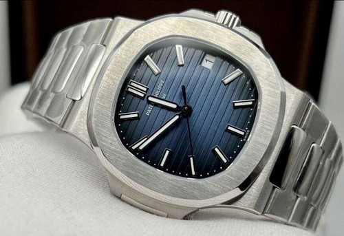 Часы Patek Philippe Nautilus